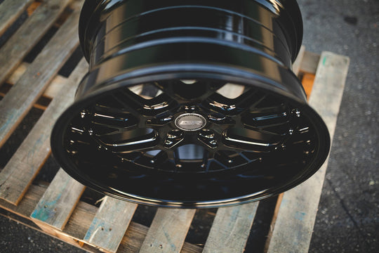 CS11 Gloss Black – esrwheels.com
